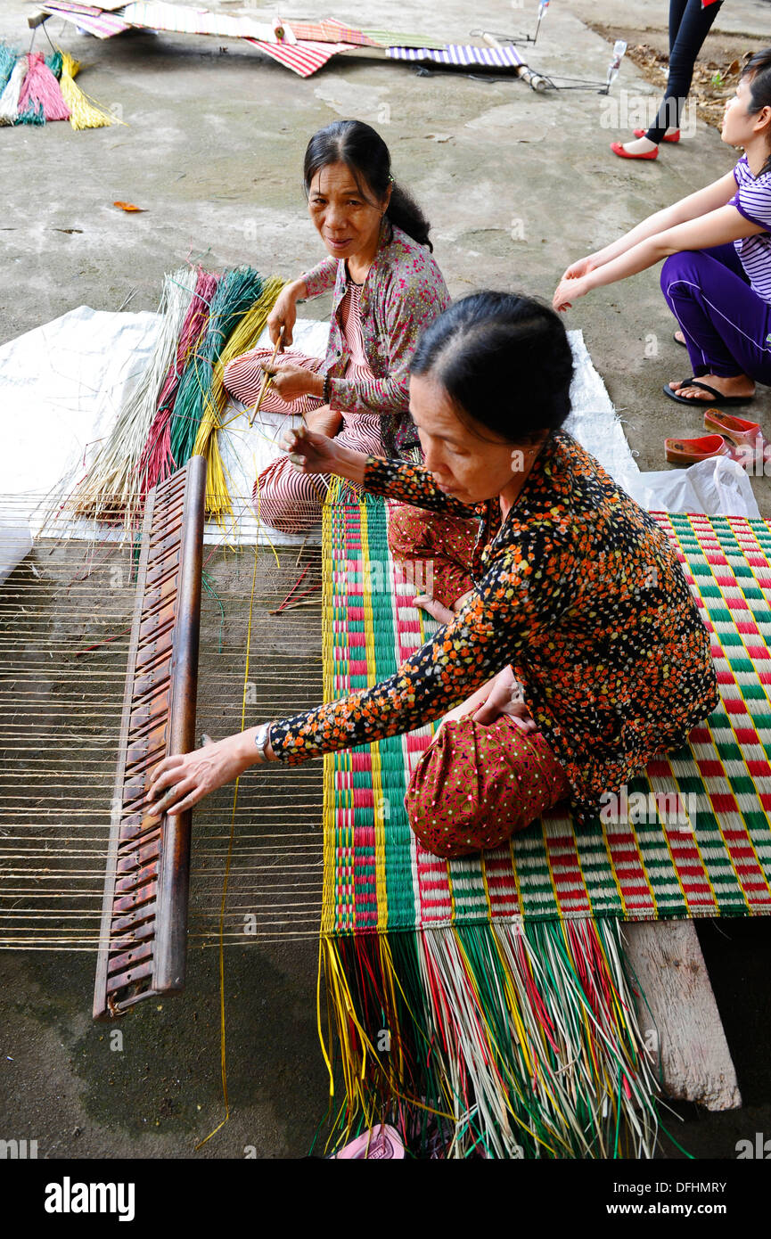 Vietnamese villages High Resolution Stock Photography and Images - Alamy