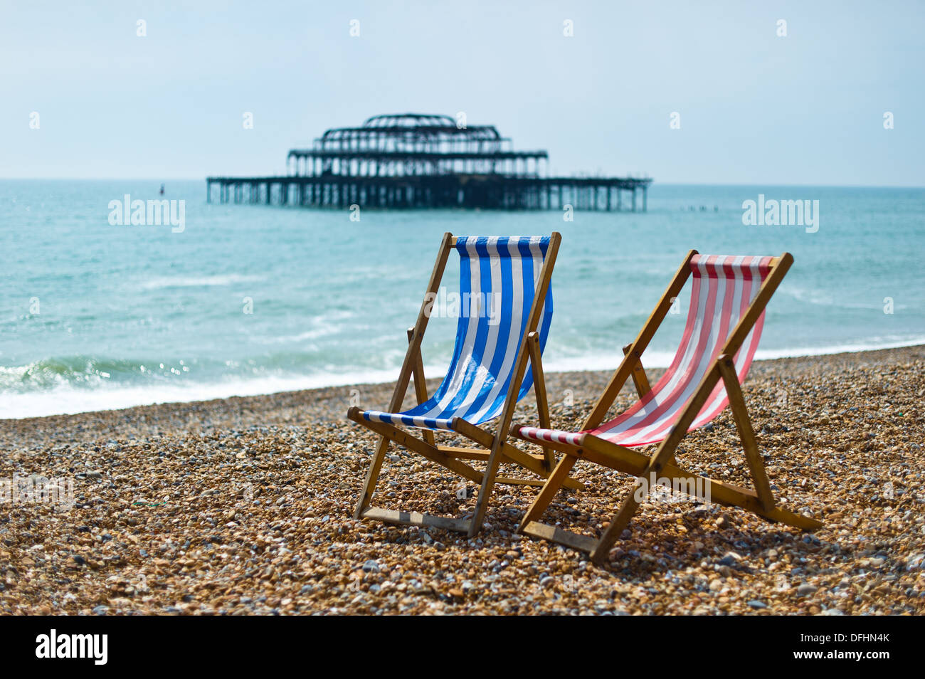 Deck charis hi-res stock photography and images - Alamy