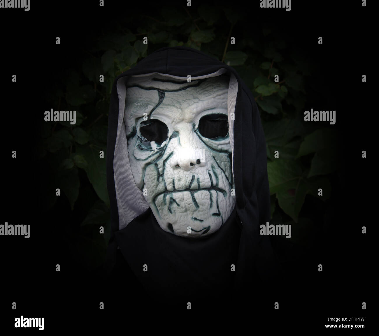 Skull mask hi-res stock photography and images - Alamy