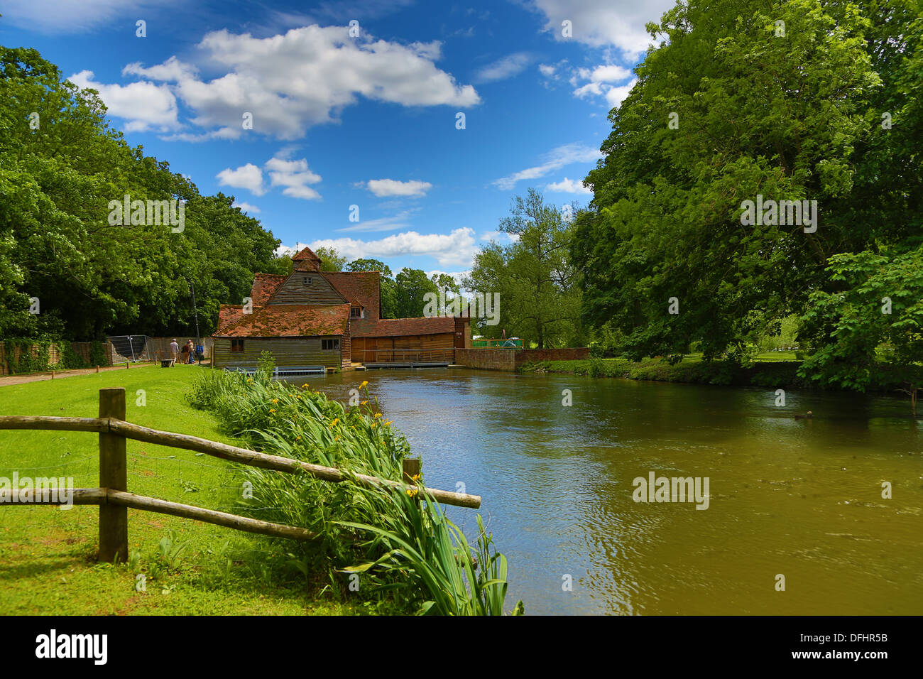 English summer scene hi-res stock photography and images - Alamy