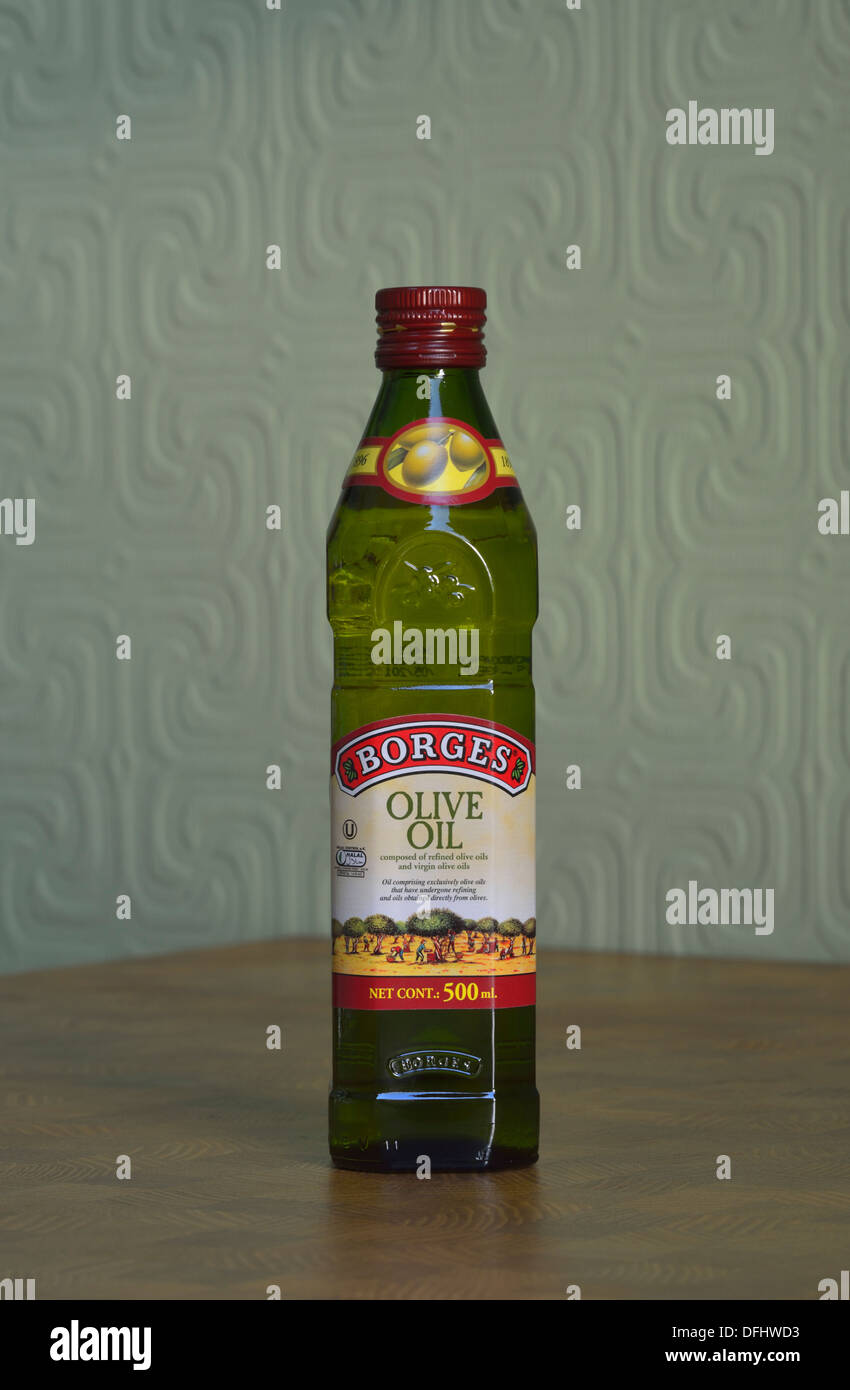 Borges olive oil bottle Stock Photo - Alamy