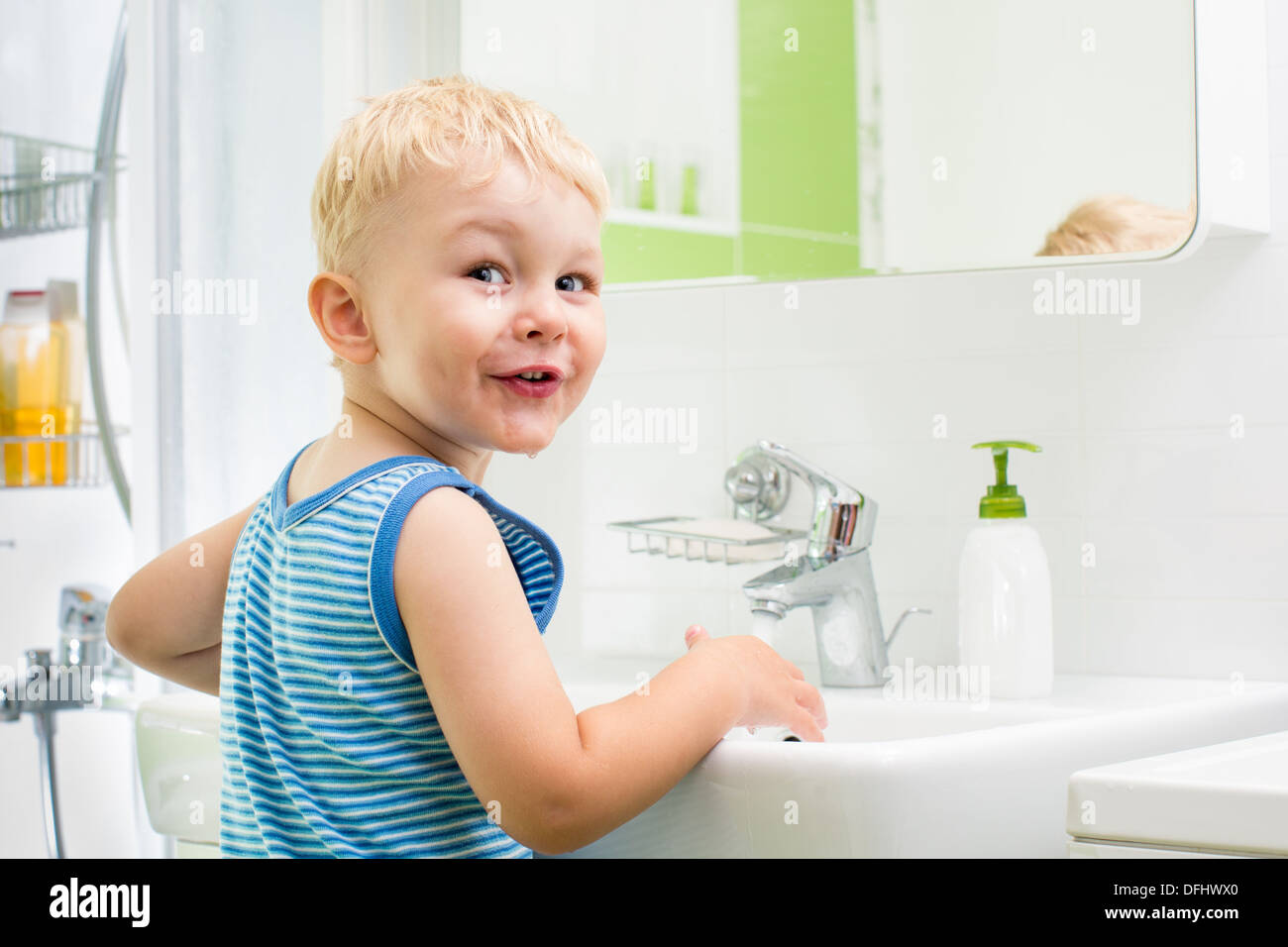 Cute face kid hi-res stock photography and images - Alamy