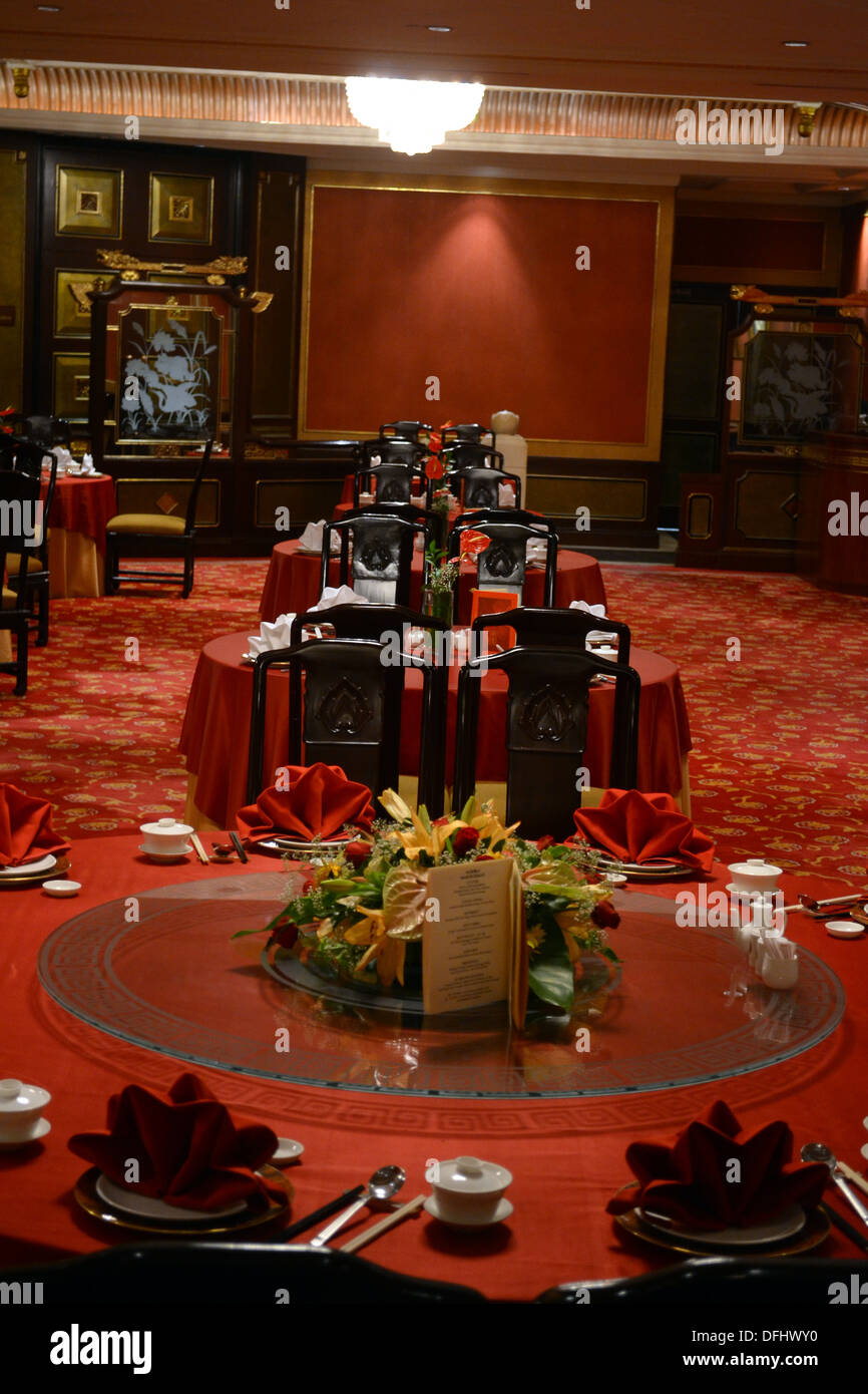 The decor of a Chinese restaurant Stock Photo - Alamy