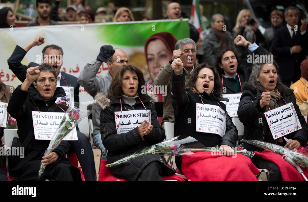 Berlin, Germany. 05th Oct, 2013. Members of the German-Iranian ...