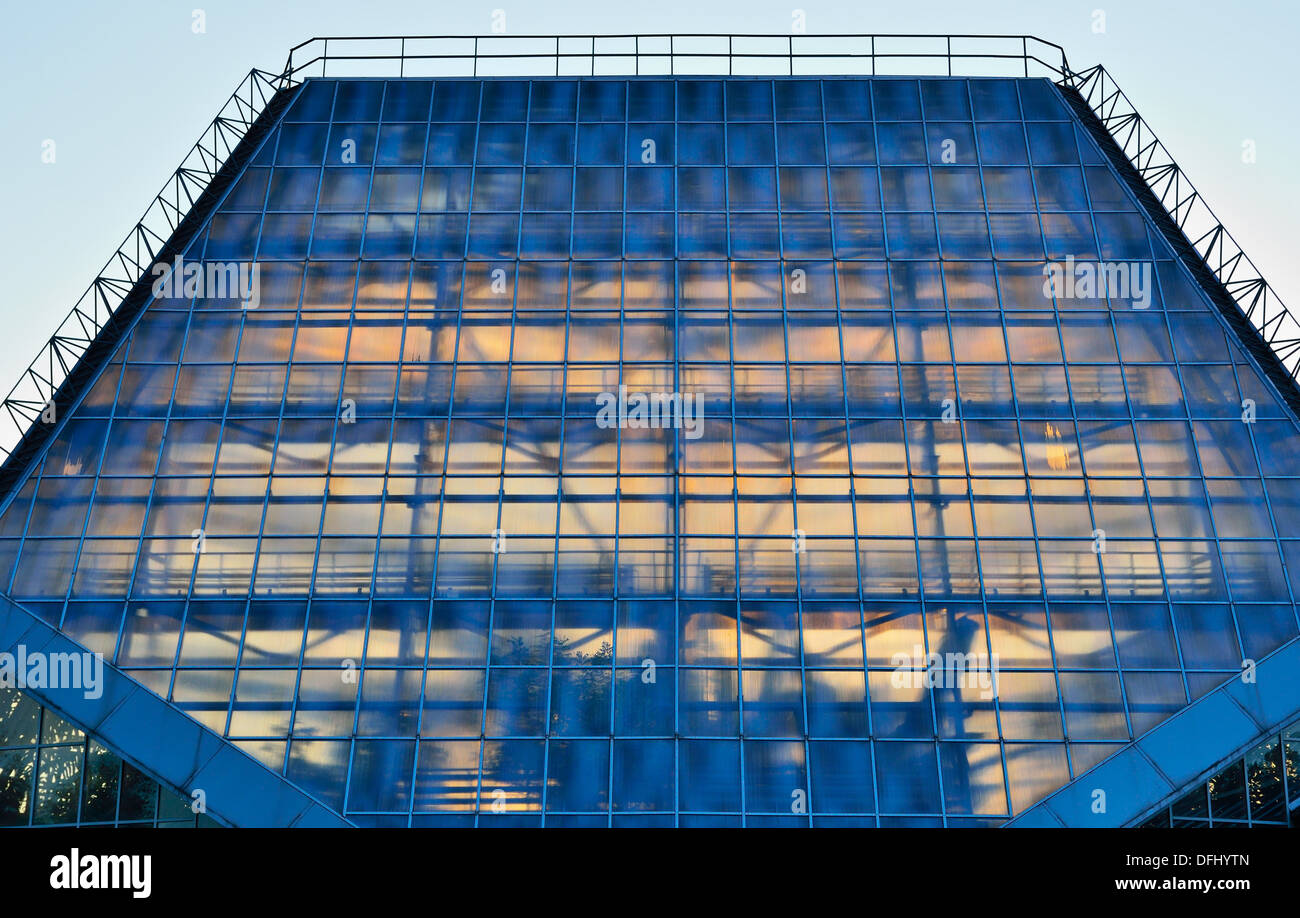 Industrial pattern of the modern factory Stock Photo - Alamy