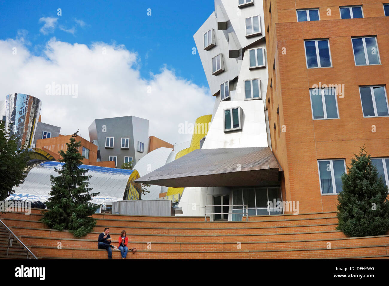 Stata center hi-res stock photography and images - Alamy