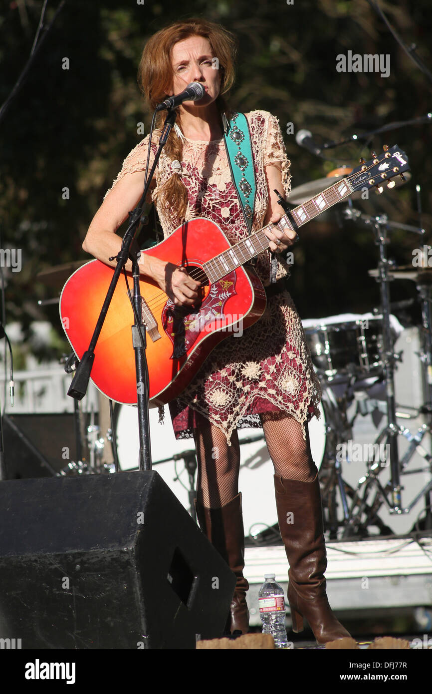 San Francisco, California, USA. 5th Oct, 2013. Singer Patty Griffin ...