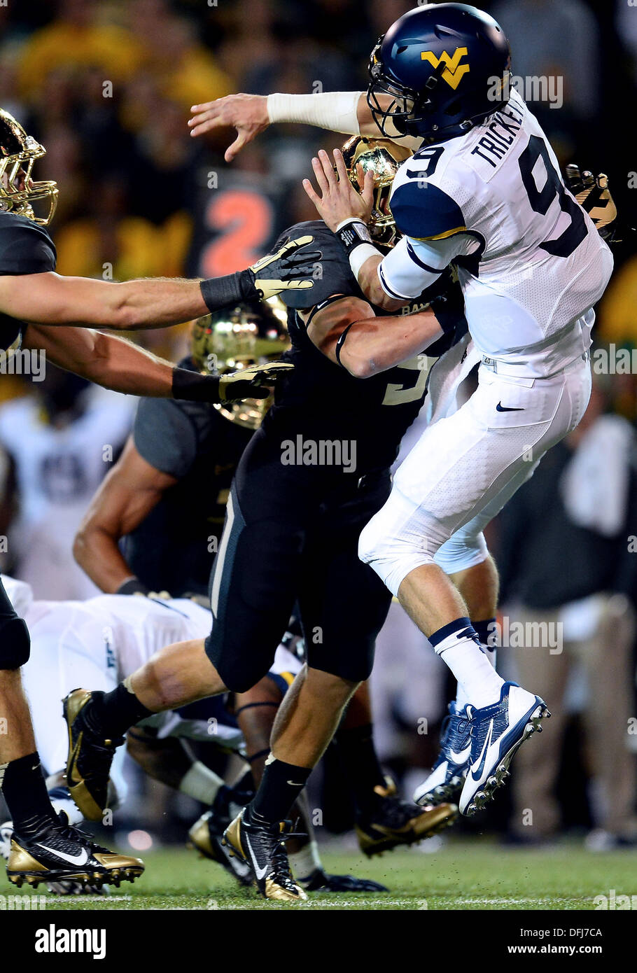 Waco, TX, USA. 5th Oct, 2013. Baylor linebacker Eddie Lackey #5 ...