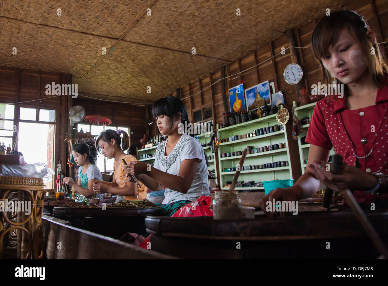 Burma cheroots hi-res stock photography and images - Alamy
