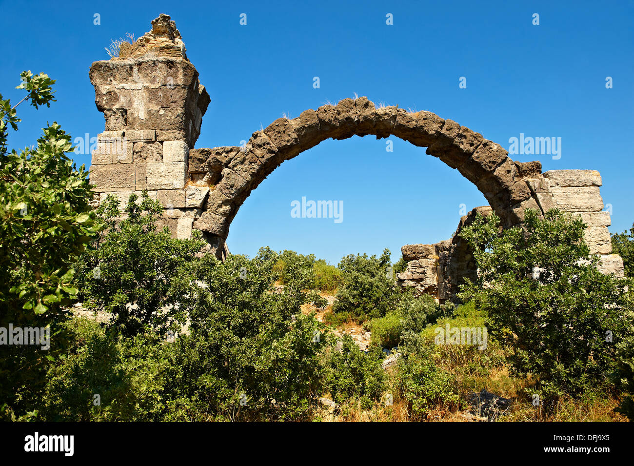 Ancient Roman bath and gymnasium complex of Alexandria Troas ...