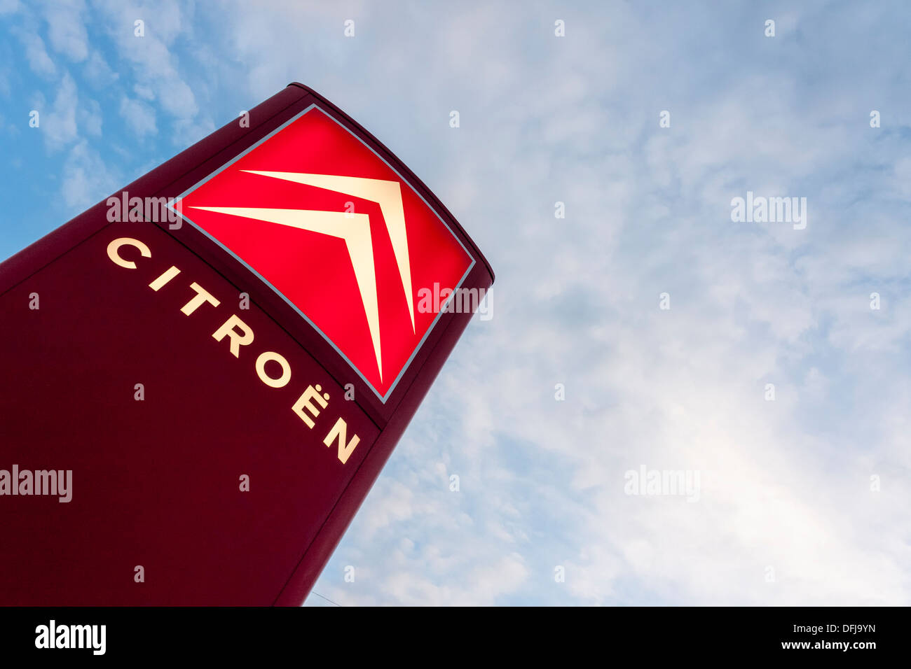 Citroen car dealer sign hi-res stock photography and images - Alamy