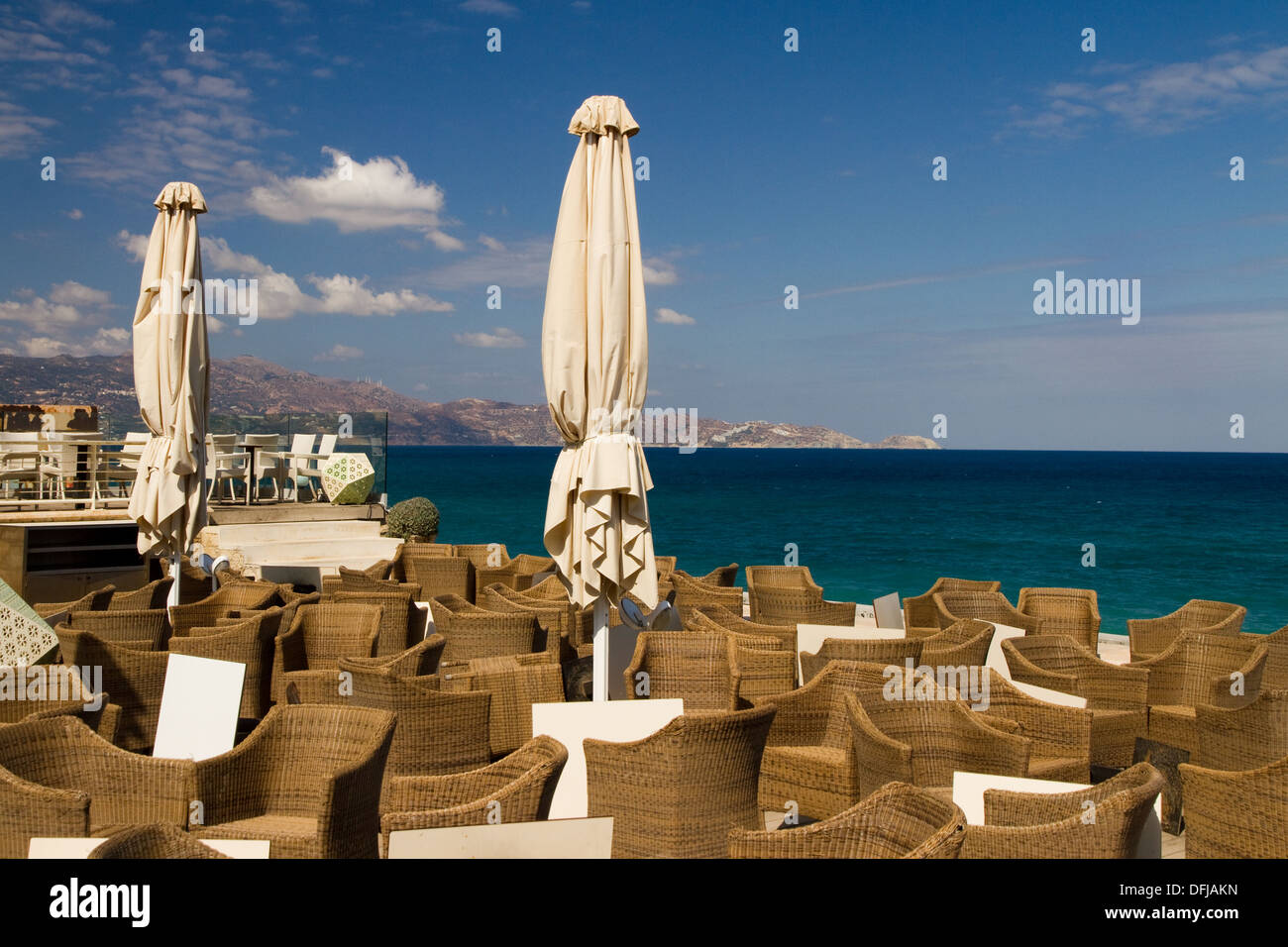 Crete bar hi-res stock photography and images - Alamy