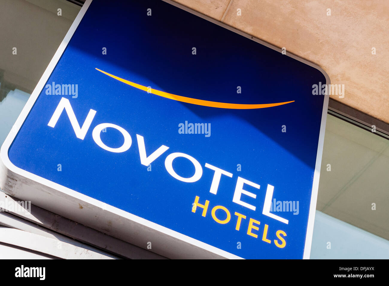 Logo novotel hi-res stock photography and images - Alamy