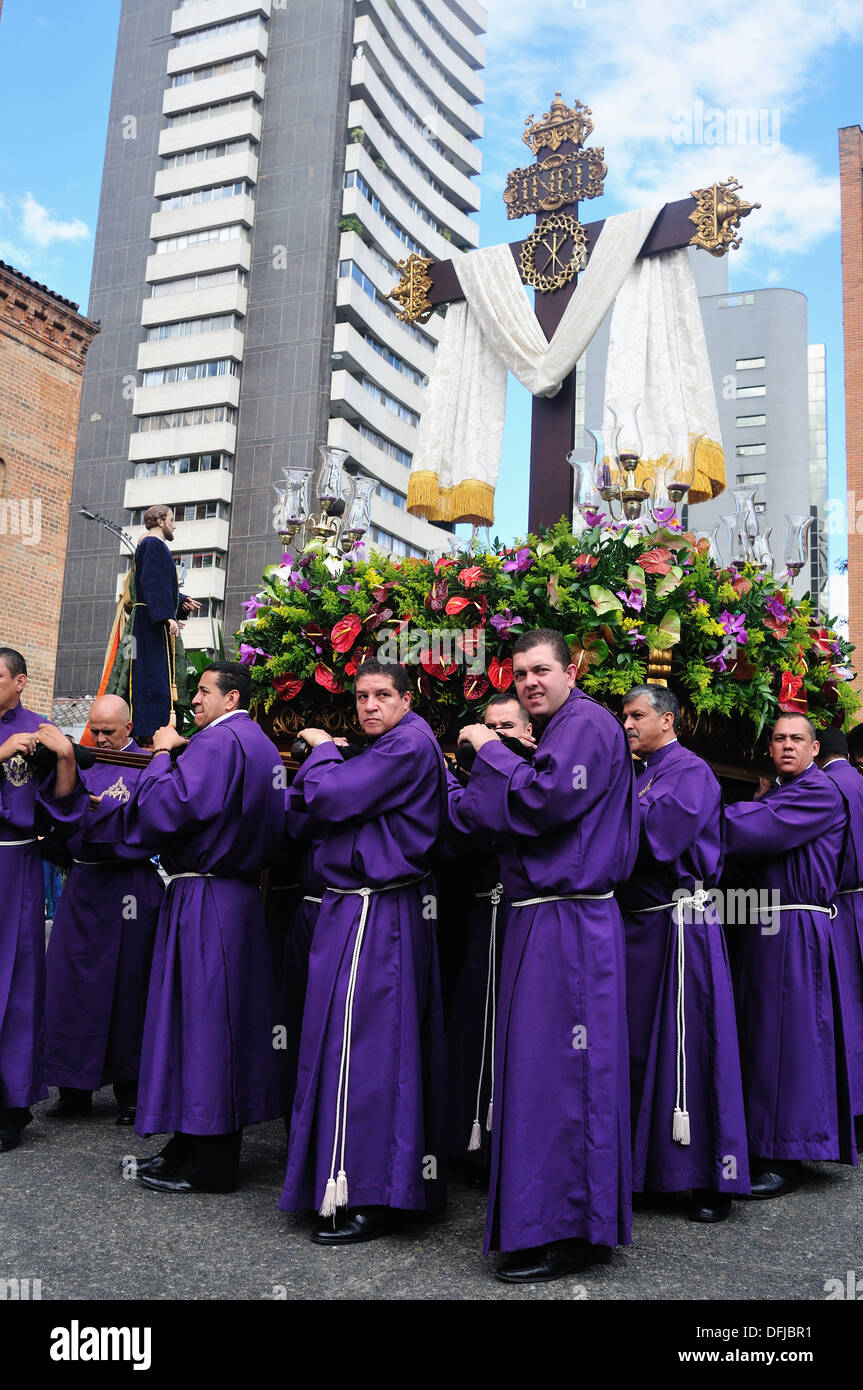 Easter in Parque Simon Bolivar - MEDELLIN .Department of Antioquia ...