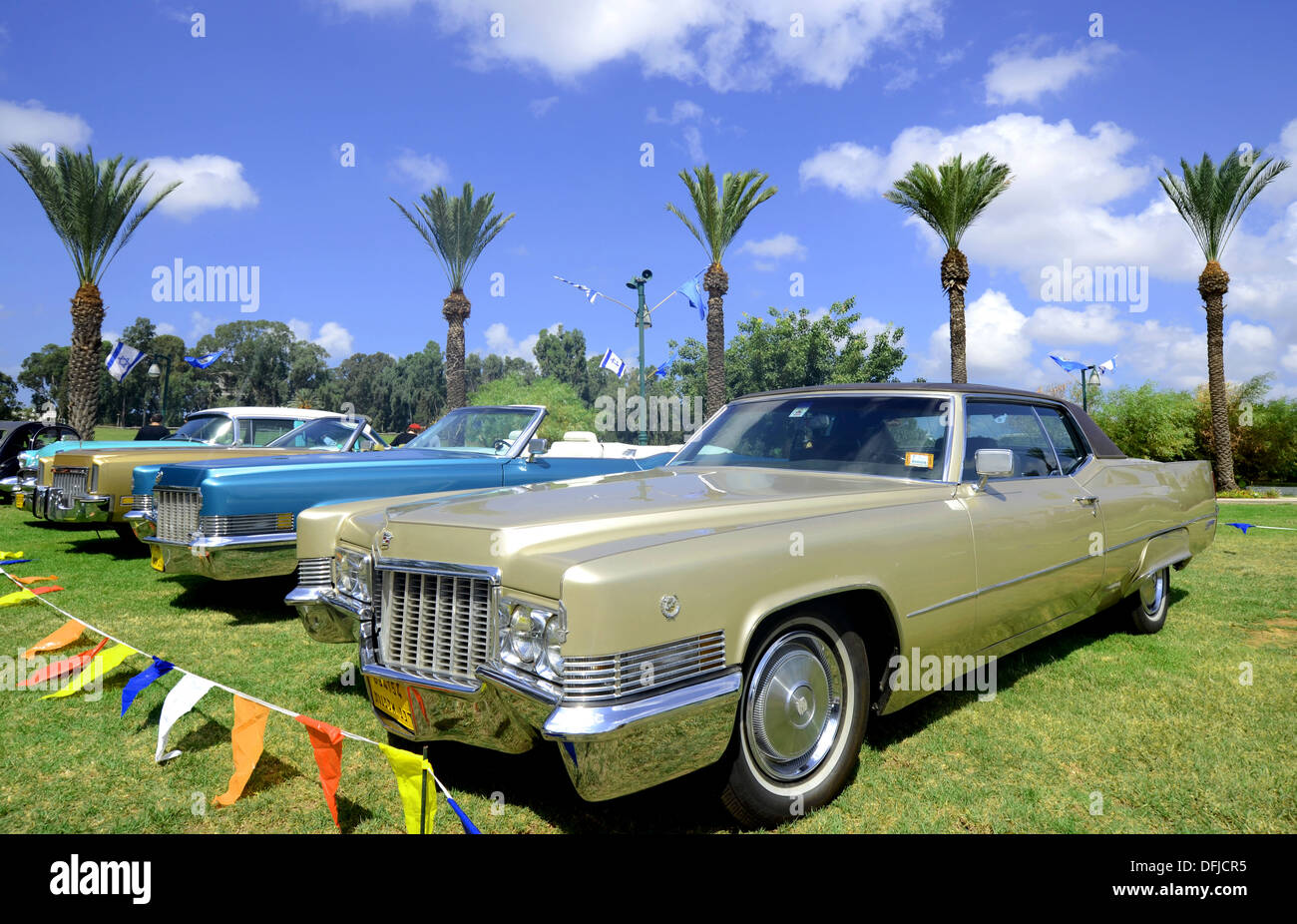 Classic Cars on display Stock Photo - Alamy