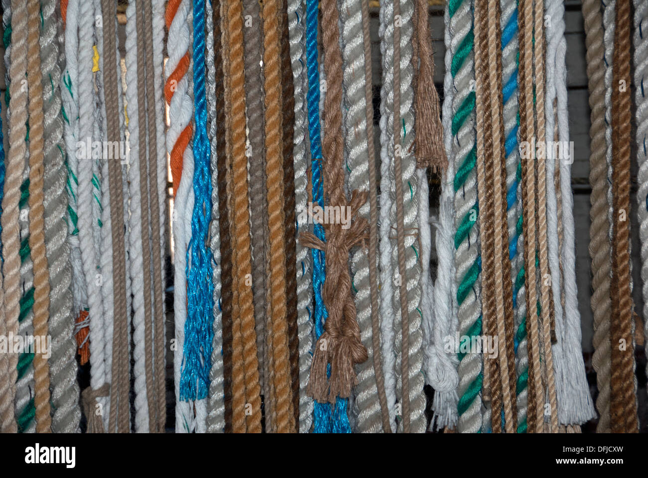 MEDWAY; CHATHAM; HISTORIC DOCKYARD; VICTORIAN ROPE FACTORY; SKEINS OF ...