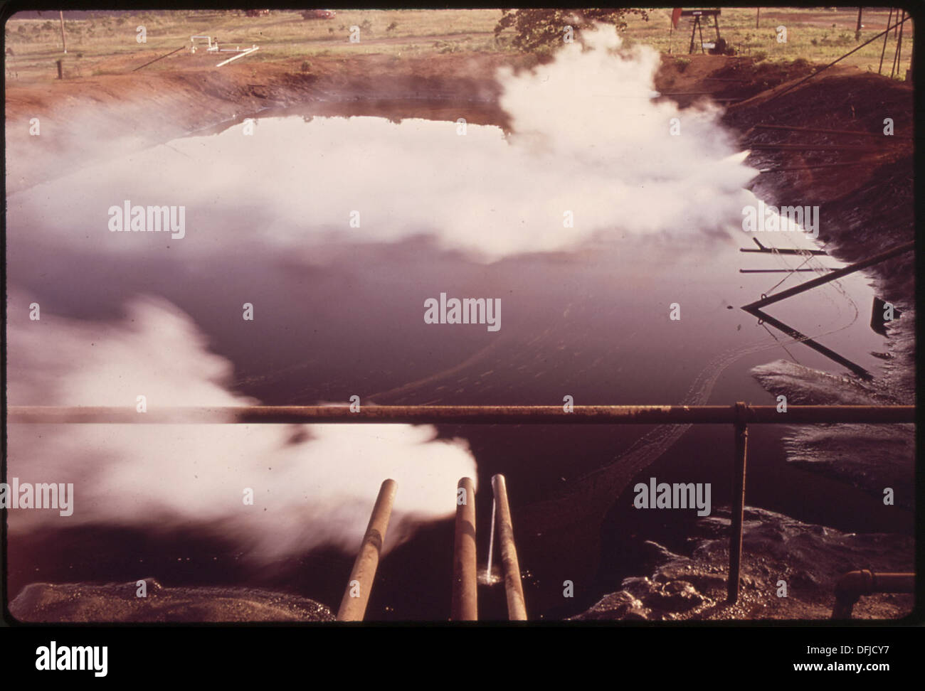 Oil in a ditch hi-res stock photography and images - Alamy