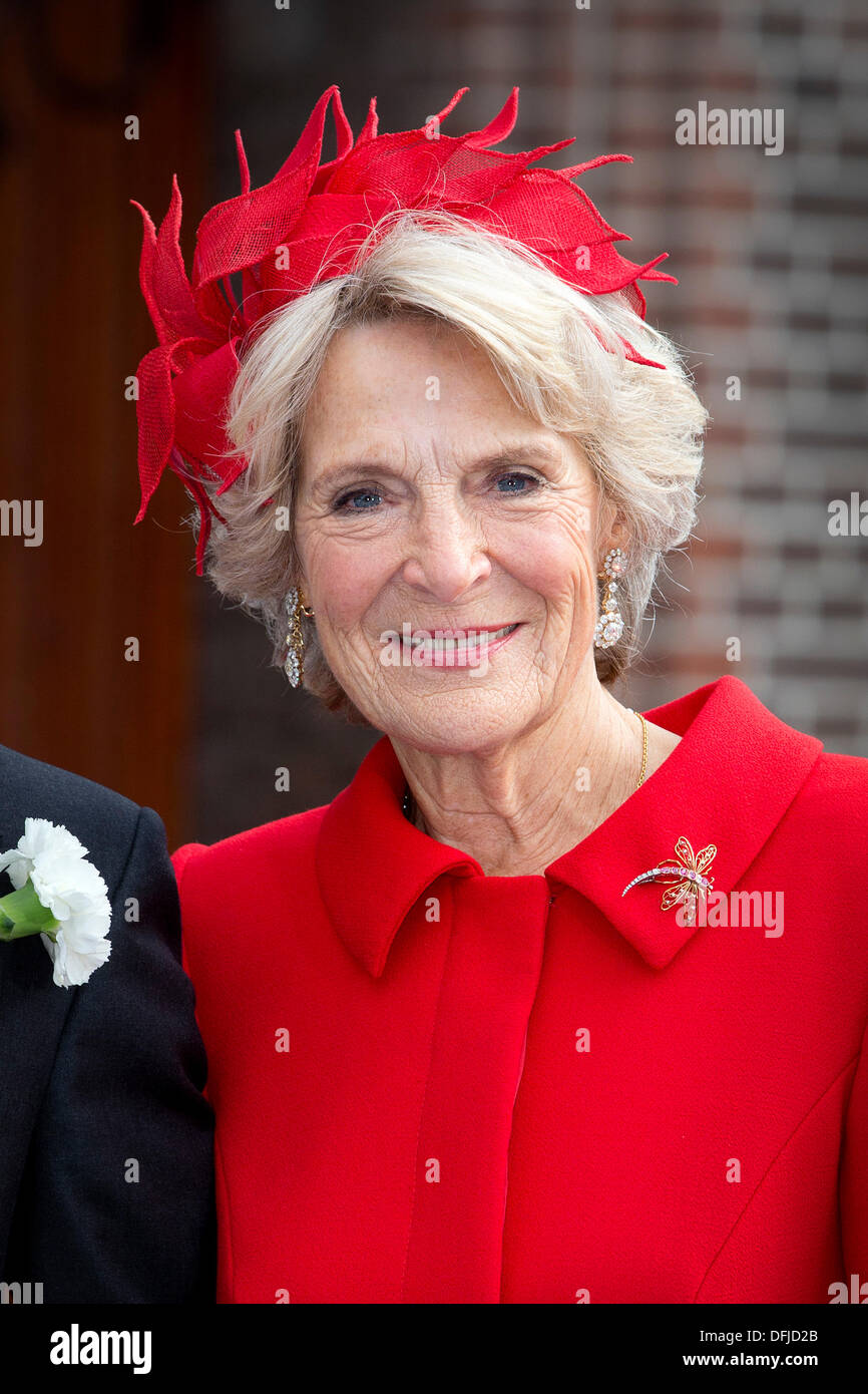 Lady Irene High Resolution Stock Photography and Images - Alamy