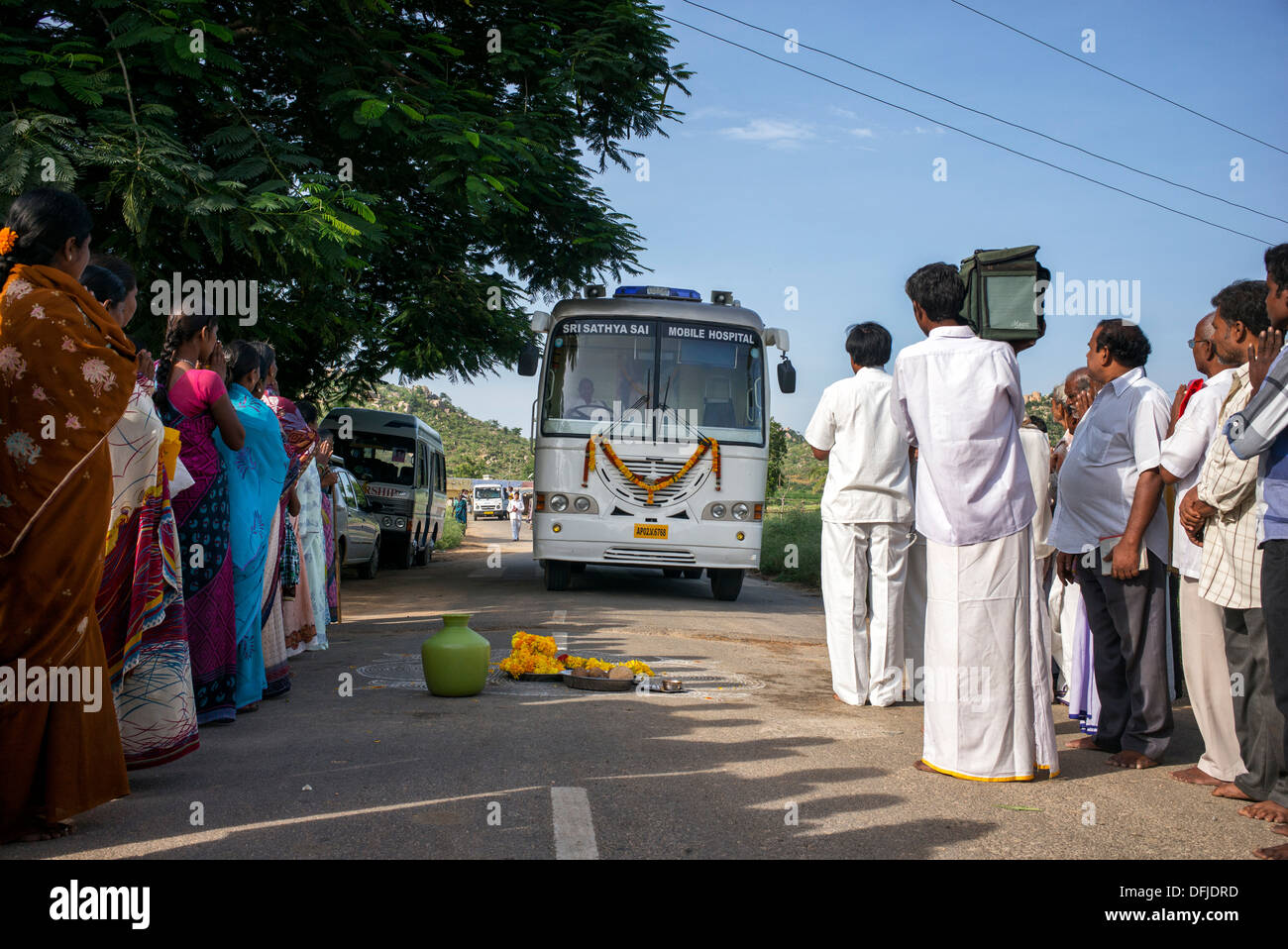 Sri sathya sai baba hi-res stock photography and images - Alamy