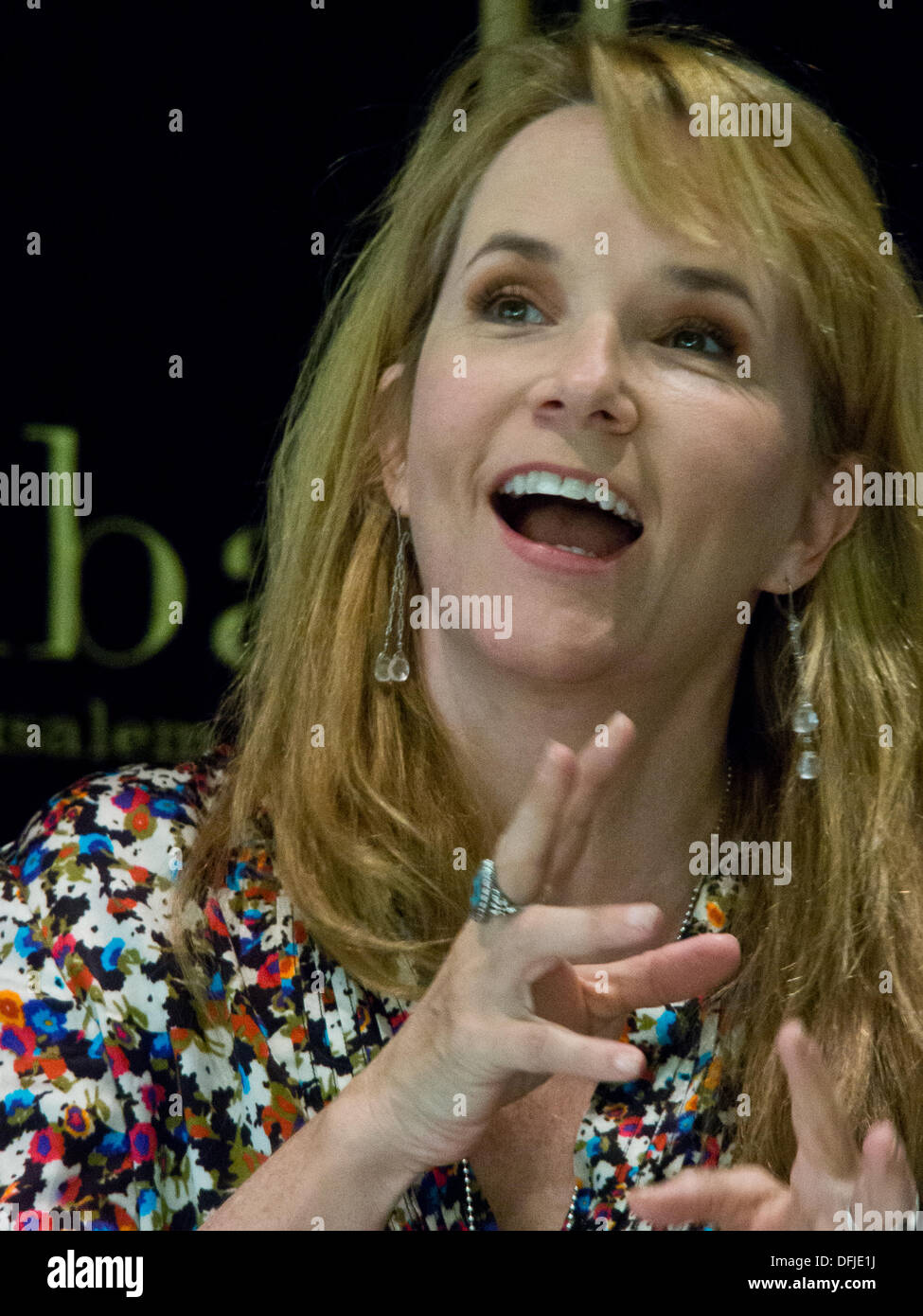 Jerusalem, Israel. 06th Oct, 2013. Actress LEA THOMPSON partakes in a ...