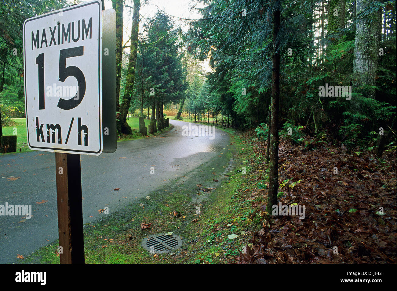 15 km hour limit hi-res stock photography and images - Alamy