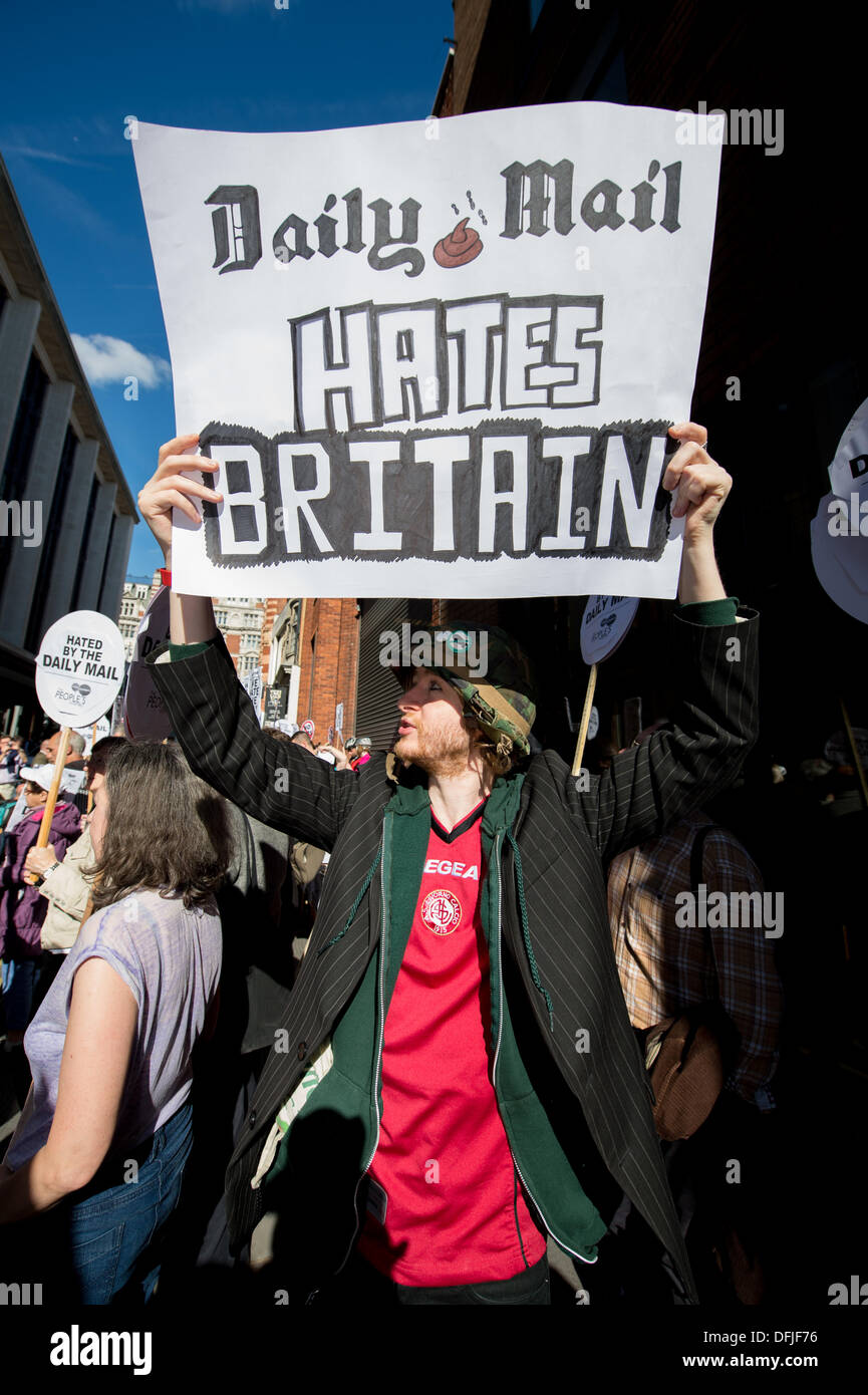 Daily mail london offices hi-res stock photography and images - Alamy