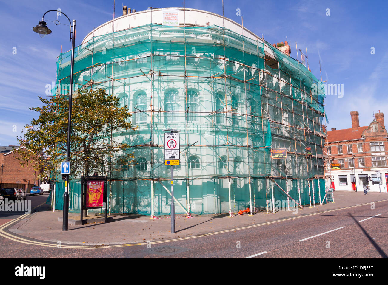 Building being renovated in Wolverhampton Stock Photo - Alamy