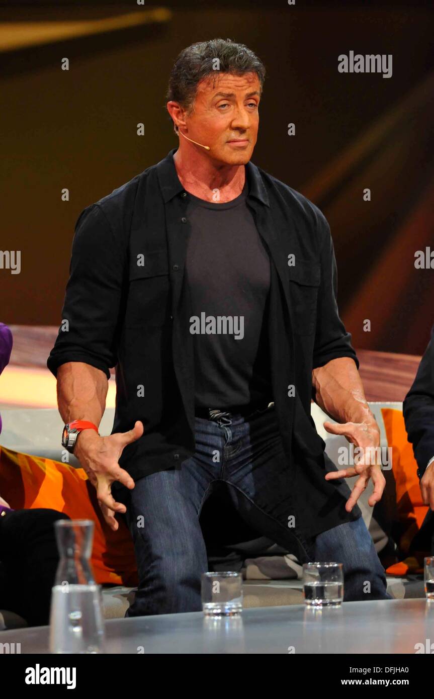 Actor sylvester stallone poses hi-res stock photography and images - Alamy