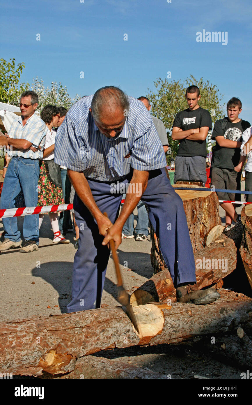 Logging camps hi-res stock photography and images - Alamy