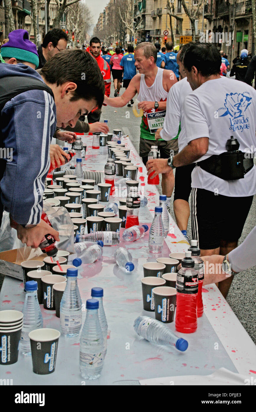 Marathon water table hi-res stock photography and images - Alamy