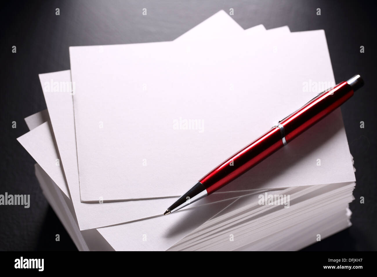 Pen organization press hi-res stock photography and images - Alamy