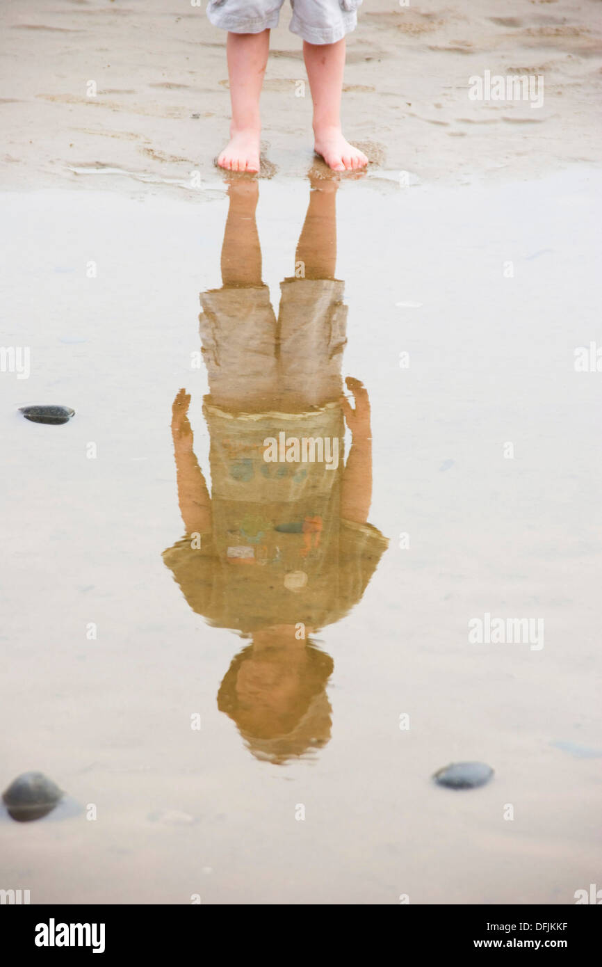 Beach puddle hi-res stock photography and images - Alamy