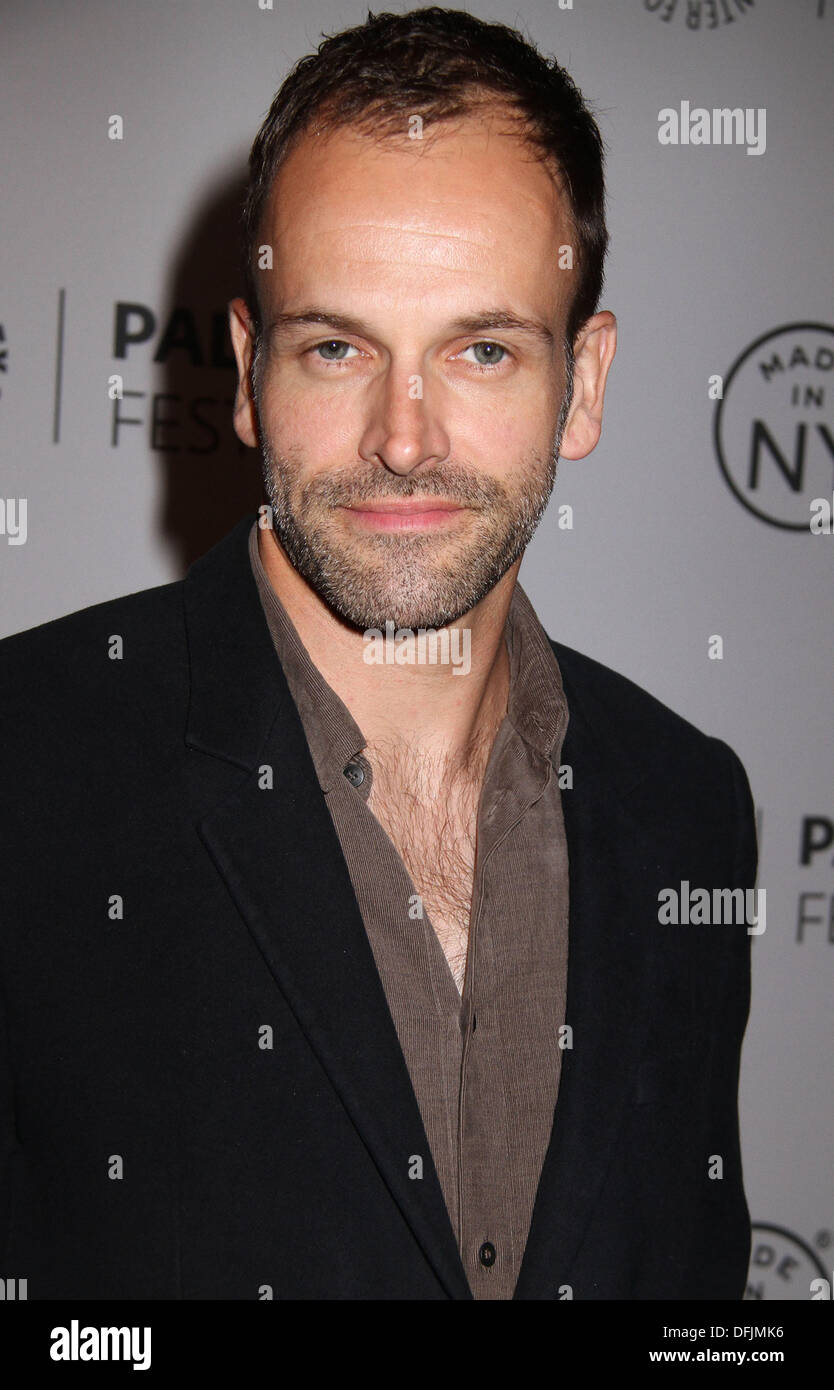 New York, New York, USA. 5th Oct, 2013. Actor JONNY LEE MILLER attends ...
