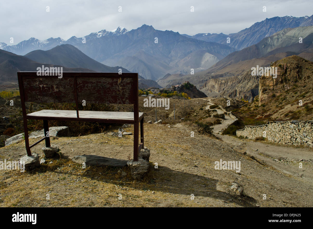 Sit at bech hi-res stock photography and images - Alamy