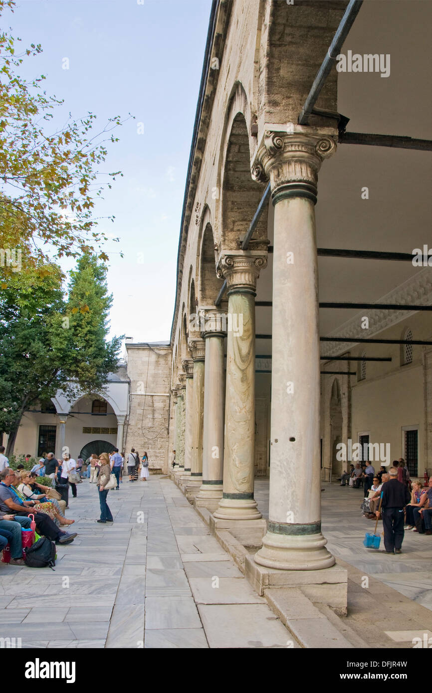 Turkey istanbul topkapi palace columns hi-res stock photography and ...