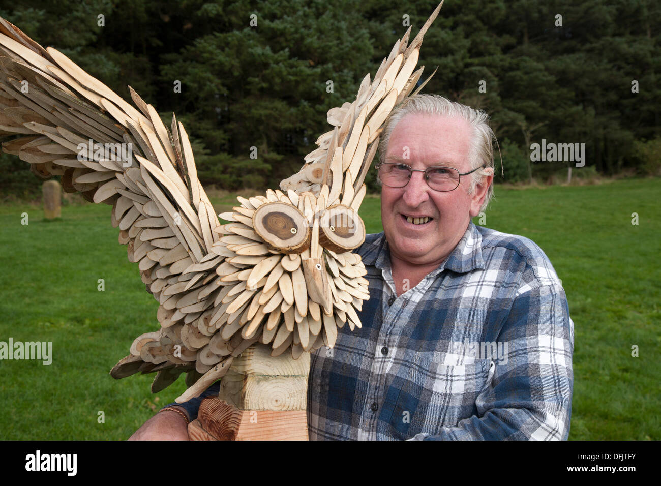 Mr Geoff Whitley, Sculptor at Bowland Visitor Centre. Handcarved bird ...