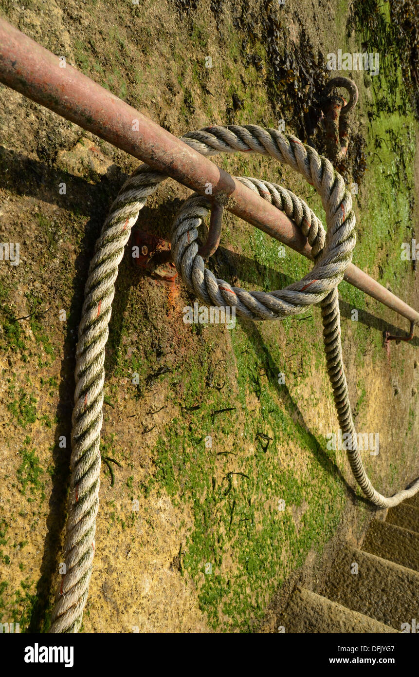Rope handrail hi-res stock photography and images - Alamy