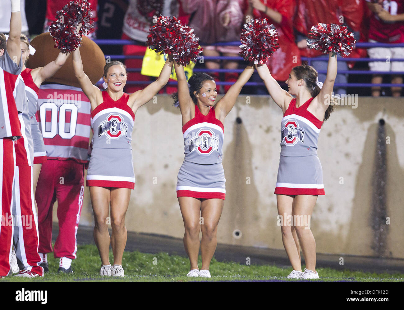 Northwestern cheerleaders hi-res stock photography and images - Alamy