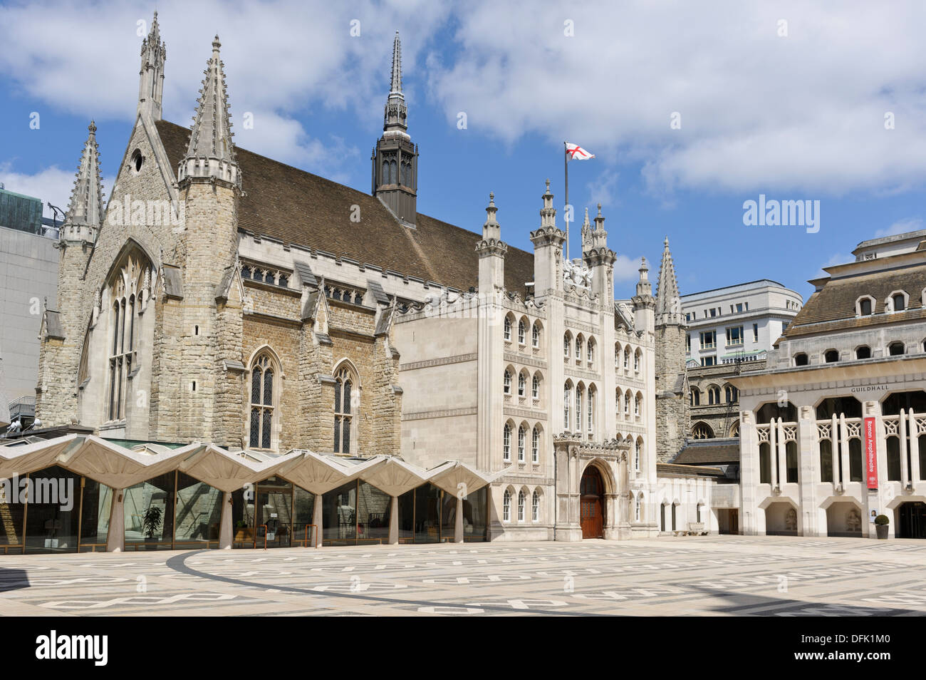 The guildhall building hi-res stock photography and images - Alamy