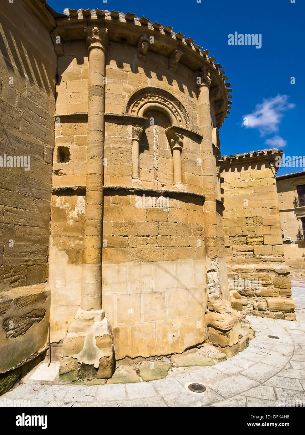Roman corbels hi-res stock photography and images - Alamy