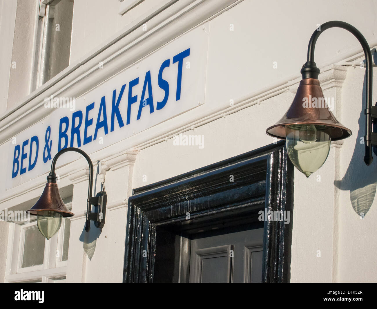 Bed and breakfast sign hi-res stock photography and images - Alamy