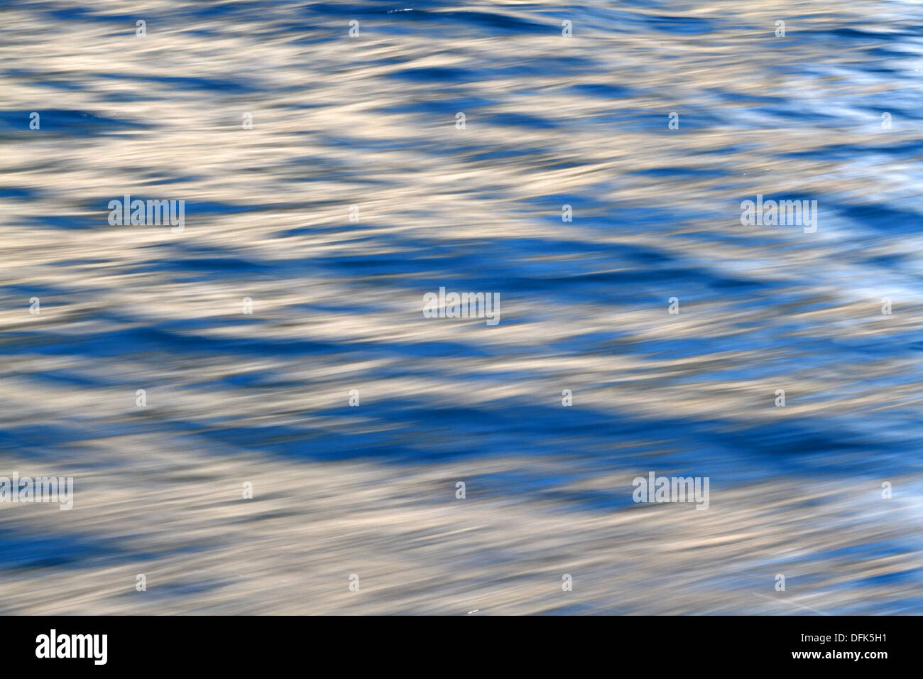 Blurring water hi-res stock photography and images - Alamy