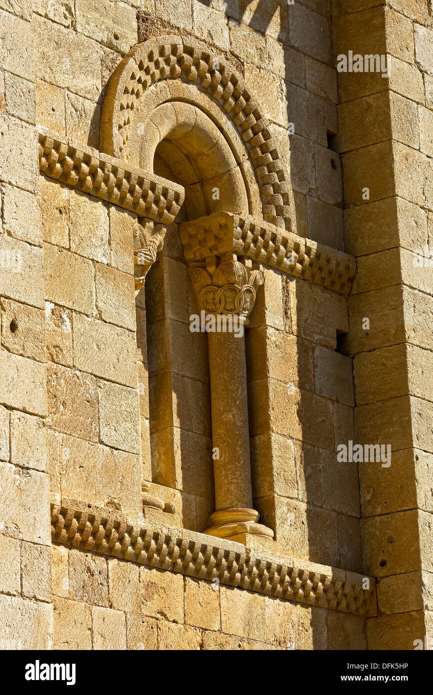 Imposts hi-res stock photography and images - Alamy