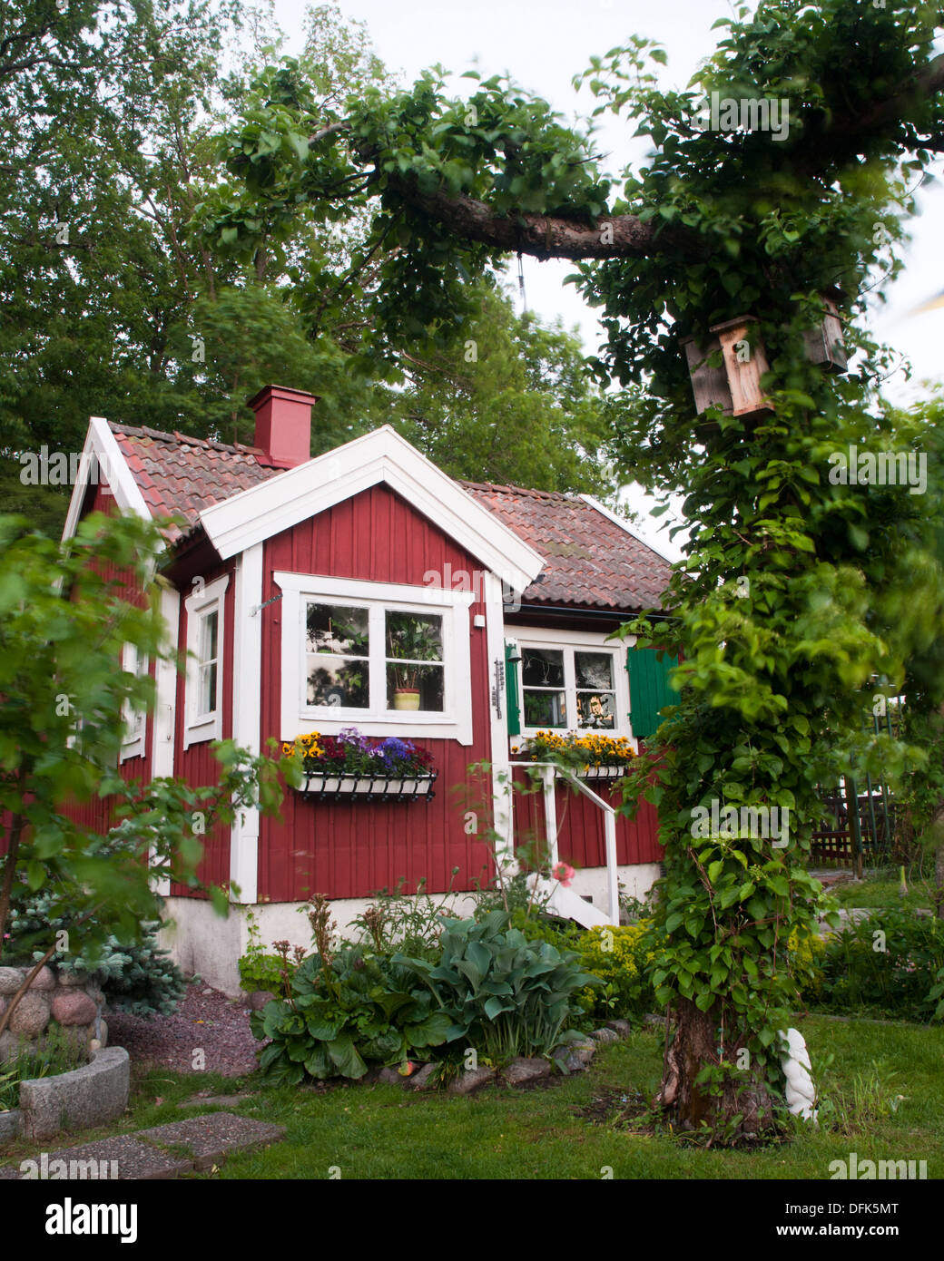 Traditional swedish fence hi-res stock photography and images - Alamy