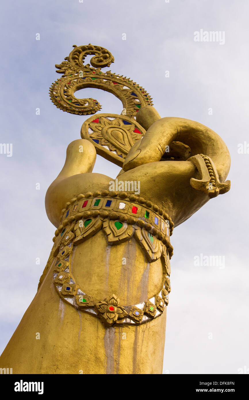 Big ganesha idol hi-res stock photography and images - Alamy