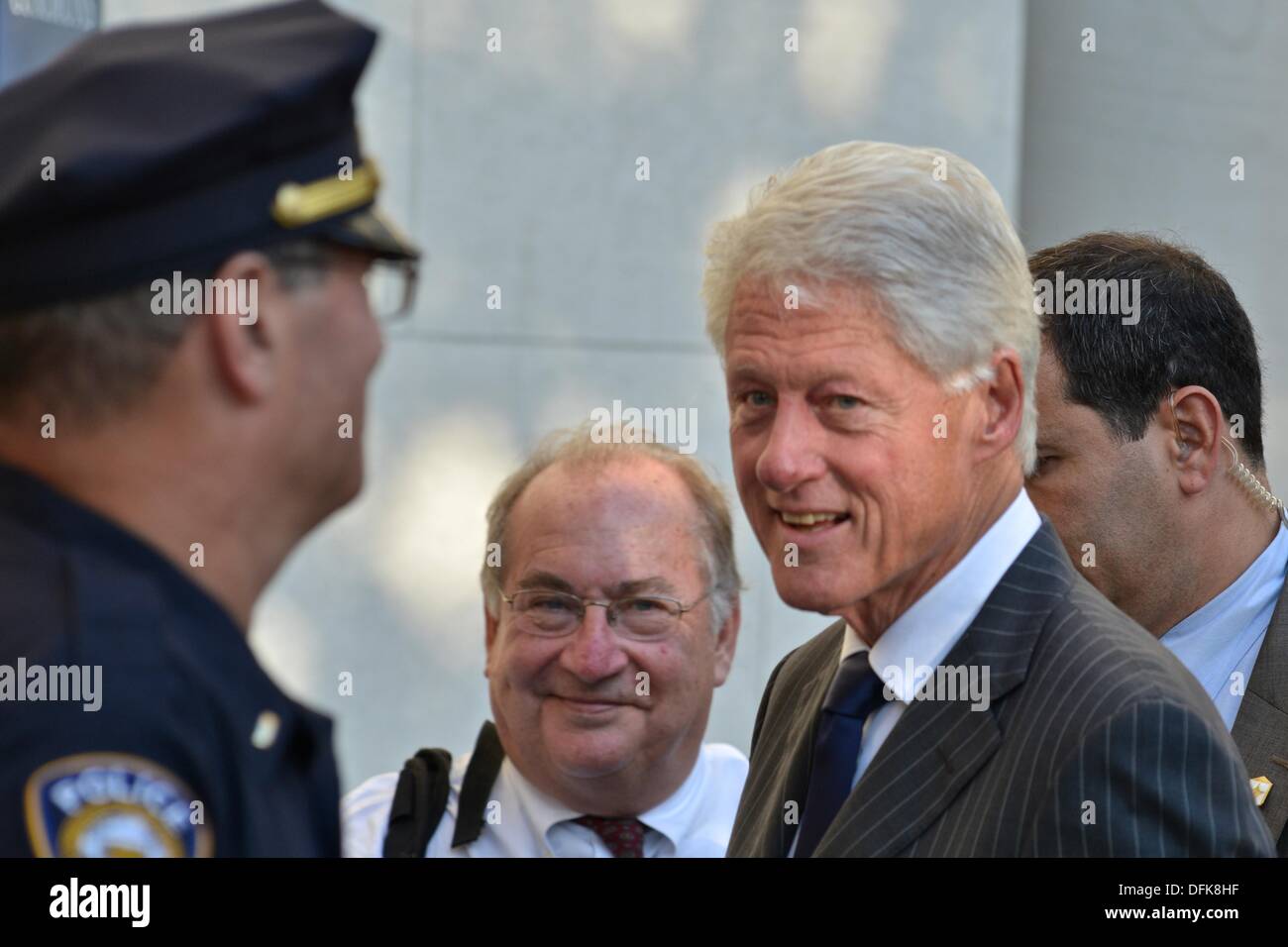 New Haven, Connecticut, USA. 5th October 2013. Bill Clinton joined ...