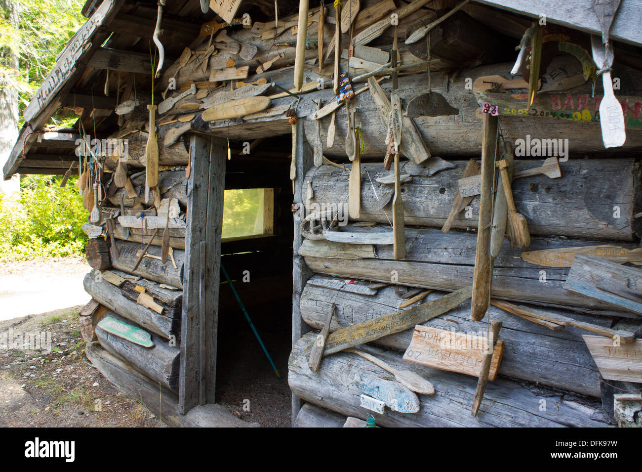 Trappers cabin hi-res stock photography and images - Alamy