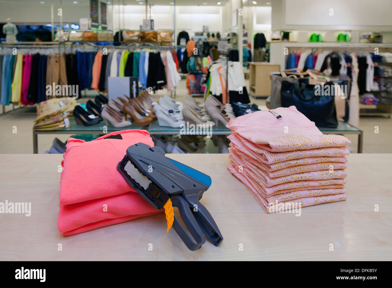 Folded clothes hi-res stock photography and images - Alamy