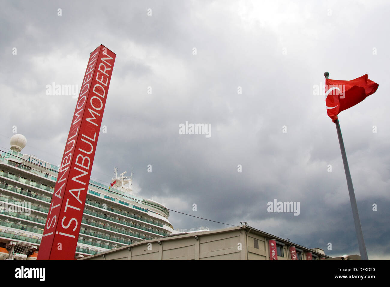 Turkey, Istanbul, Istanbul Modern Stock Photo - Alamy