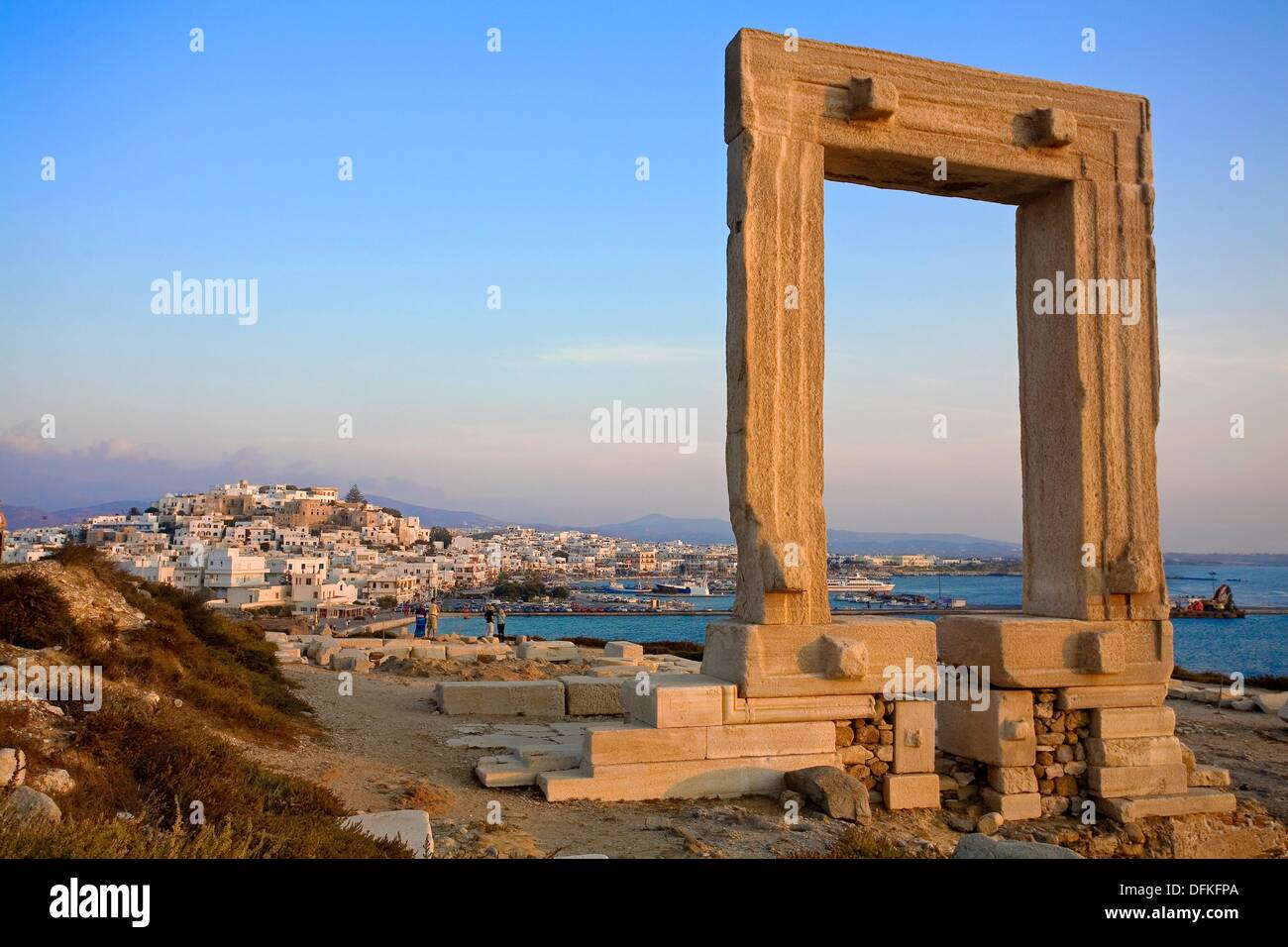 Naxos arch apollo greece hi-res stock photography and images - Alamy